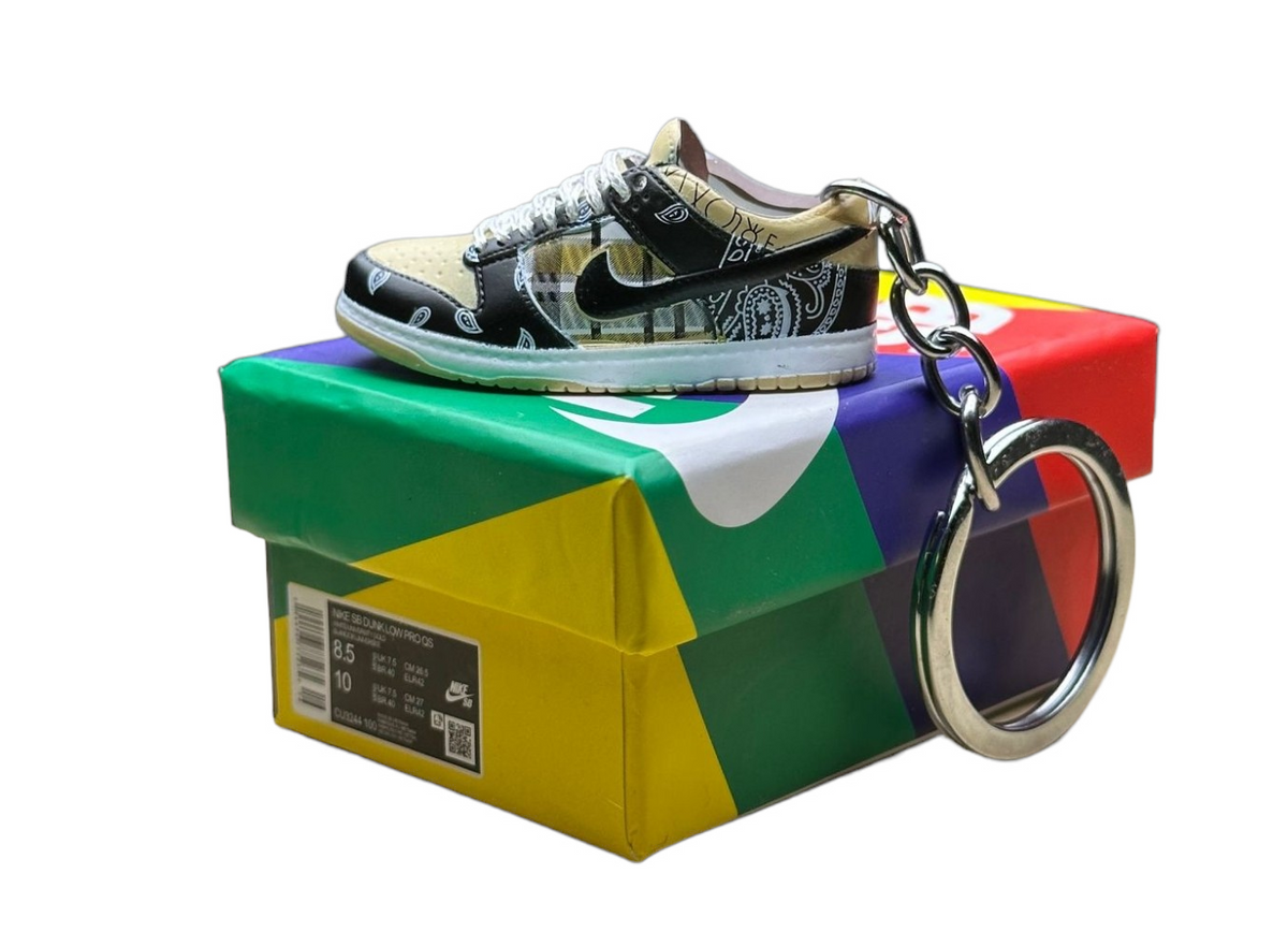 Travis.S x SB Low Dunks Trainer Keychain With Mini Shoe Box – Lounge Kicks